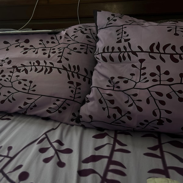 Bella's Bedding From Twilight (twin, Full, Queen) - Lavender Plant Floral Four-piece Duvet COVER ...