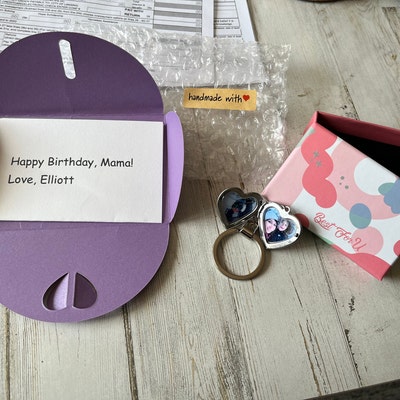 Custom Locket Keychain,engraved Locket With Photo,locket With Engraving ...