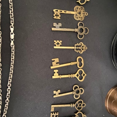 Hekate, Hecate and Her 9 Keys, Queen of the Witches, Keys - Etsy