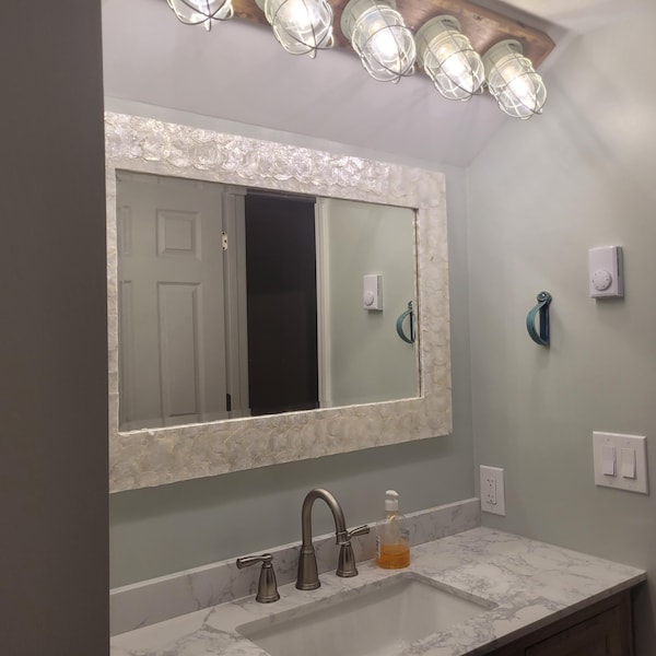The SEA CAPTAIN Nautical Beach Vanity Light - Etsy