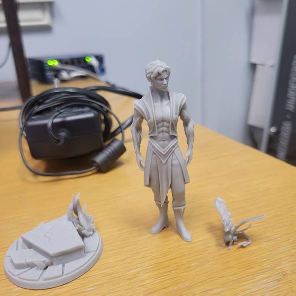 The Baroness | Young Female Elf Noble Mini | 32mm & 74mm Model ...