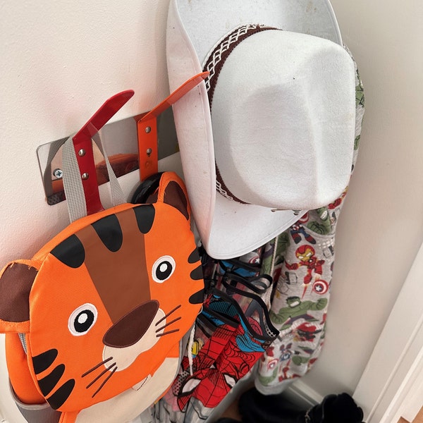 METAL RAINBOW 5 HOOK Coat Rail Childs Kids Nursery School Coat Rack ...