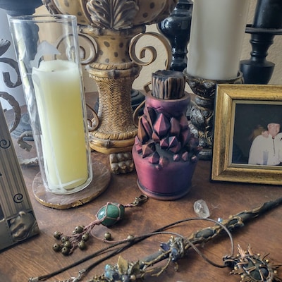 Dragon Urn, Memorial Pet Urn, Small Keepsake Jar for Human Ashes ...