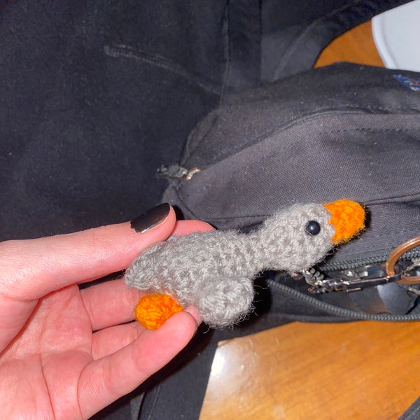Quick Crochet PATTERN, Mini Hug Goose Keychain, No Sew Amigurumi for ...
