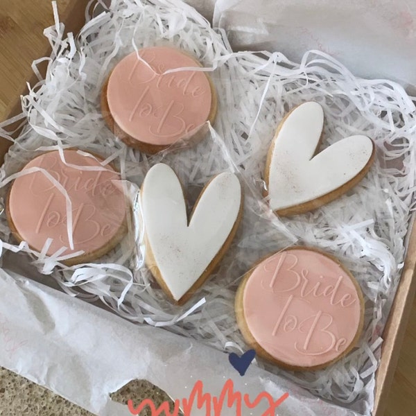 Bride to Be Biscuit Box | Hen Party Biscuit Favours - Etsy UK