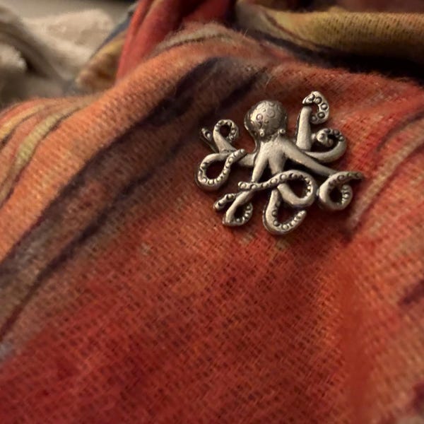 Gold Cross Lapel Pin- CC617G- Religious and Spiritual Pins- Church Pins ...