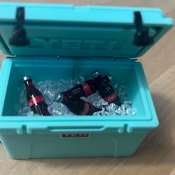 Miniature Coke Bottles Doll House Accessories 1:12 Dollhouse Miniature ...