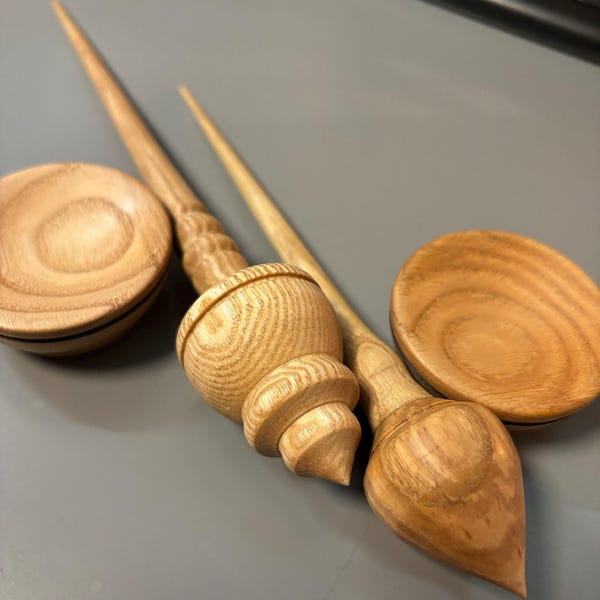 Spindle Stand: Beechwood, Oak, Acacia, Pear, and Natural Pink Wood for ...