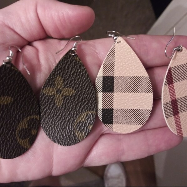 Leather Hand Tooled Keychain Hanger for Your Car Keys or Purse. 8" Long ...