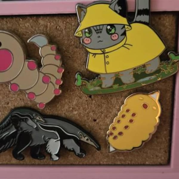 Maned Wolf Pin (PN X Endangered Wolf Center) - Etsy