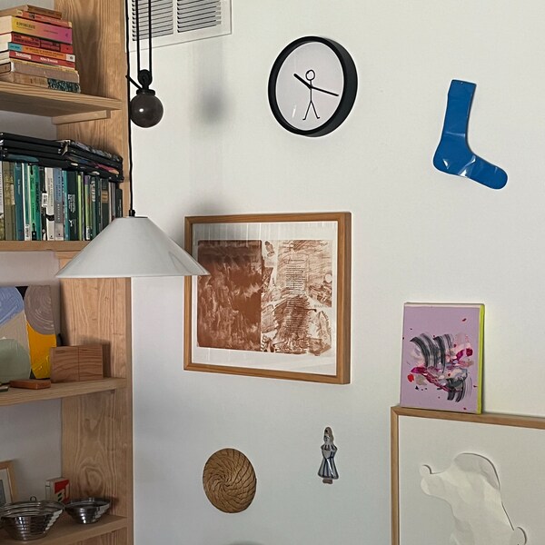 Hands Clock – Funny Minimal Sweep Motion Clock With Hands for Numbers ...