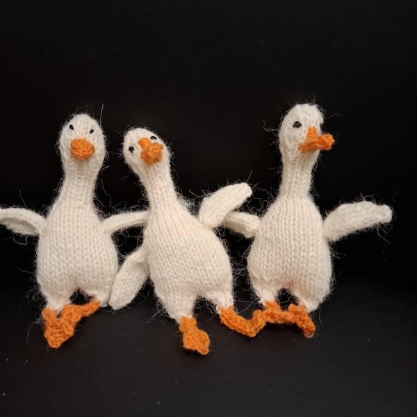 Goose Knitting Pattern • Stuffed Little Goose Toy PDF • Knit Goose With ...
