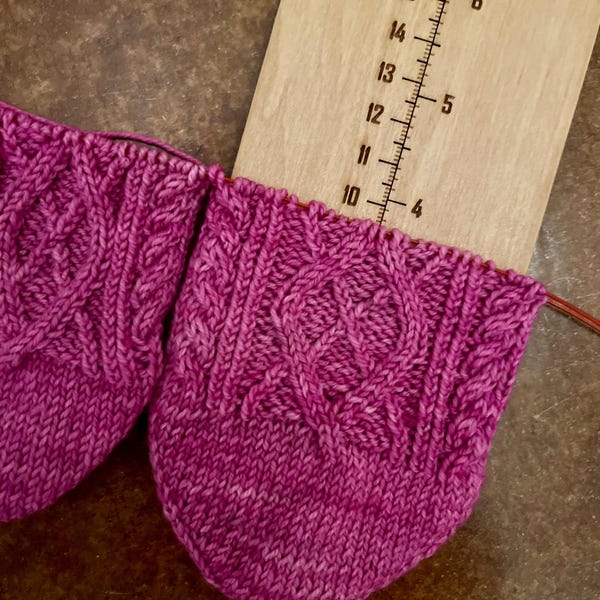 Sock Knitting Ruler – Allows to Measure the Foot Length of a Knitted ...