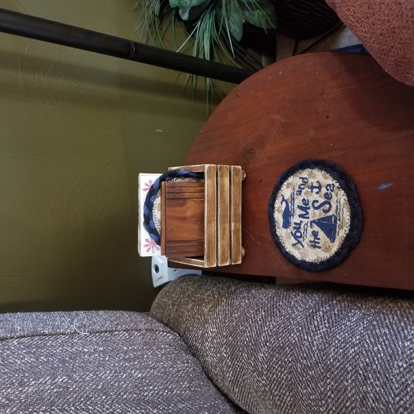 Chunky Rustic Wood Mittens CHRISTMAS ORNAMENTS Pair White Red Black ...