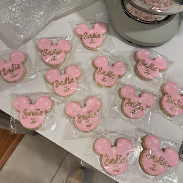 12 Graduation Sugar Cookies, Graduation Cookies, Graduation, Class of ...