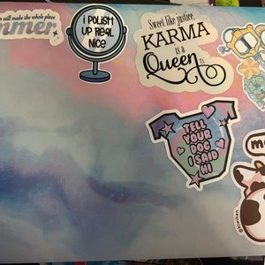 Low Battery Sticker Mental Health Invisible Illness - Etsy