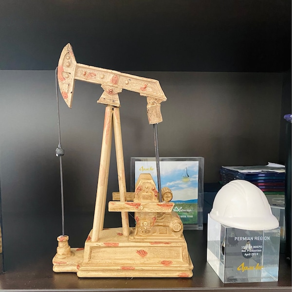Oil Rig Pumpjack Derrick Rig Oil Decor Oil and Gas Sign Roughneck Oil ...