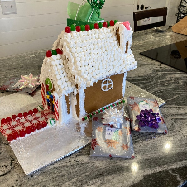 Gingerbread House Template Pattern: Classic Cottage - Baking Guide ...