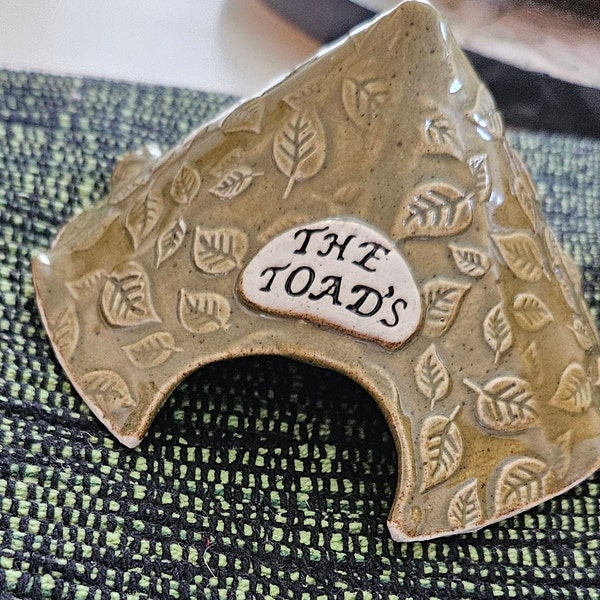 Handmade/toad Hotel/toad Inn/ Toad Home/toad Abode/toad Hut/ceramic ...