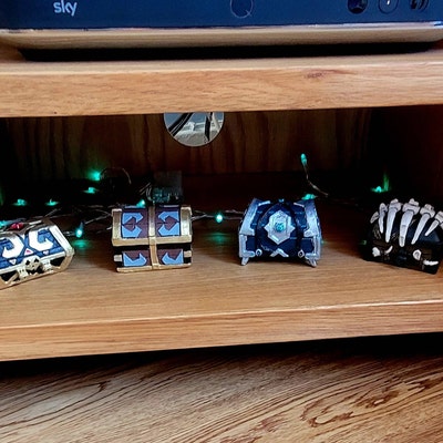 Sea of Thieves Inspired Gilded Phoenix Prop - Etsy