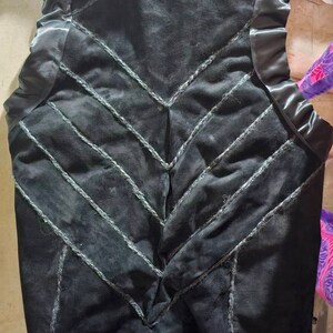 Space Mercenary Neck Seal Pattern Inspired by the Armorer from the ...