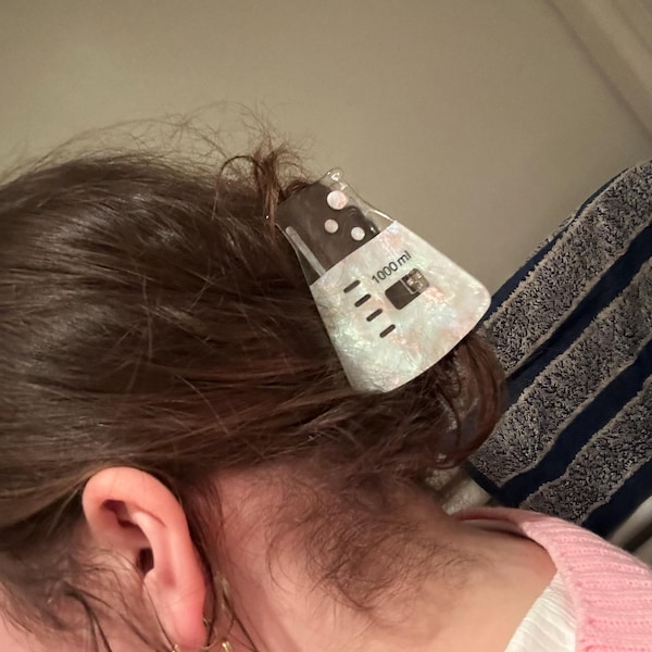 Beaker Hair Clip, Scientist, Stem, Chemist, Physicist - Etsy UK