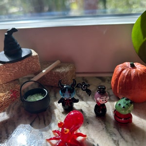 1.75 Tall Lampwork Glass Miniature Gnomes, Gnome Figures, Gnomes ...