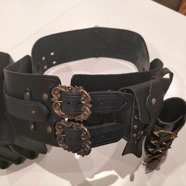 Witcher Rogue Armor , With Tasset and Pair of Bracers - Etsy