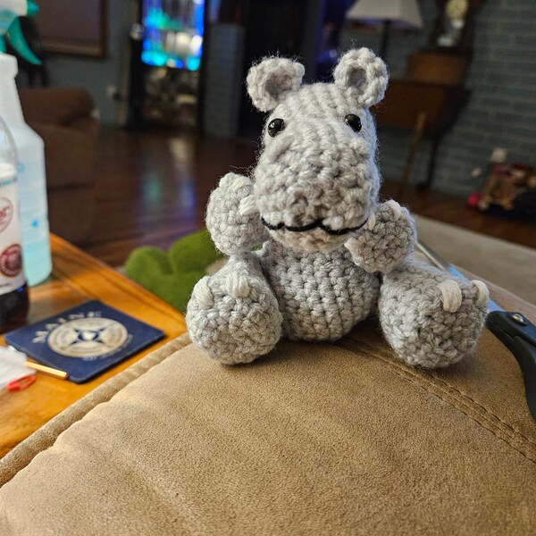 Mini Hippo Amigurumi Pattern, Mini Crochet Hippo Tutorial, Crochet ...