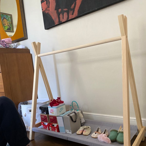 Storage Rack for Kids Shop Display Rack Garment Rack Wood Clothes Rack ...