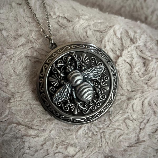 Huge Gold Bee Pin, Gold Honeybee Pin Brooch, Antiqued Gold Bee Pin, Big ...