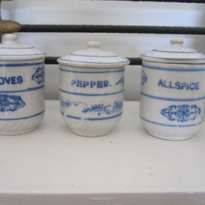 Rare Vintage Bordallo Pinheiro Flowers Paisley Leaves Blue Salad Plate ...