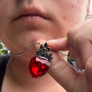 Evie heart necklace store