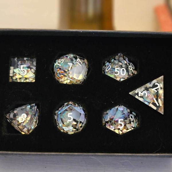 Fireheart Single D20 Fire Dice, Handmade Resin Sharp Edge Dnd Dice Set ...