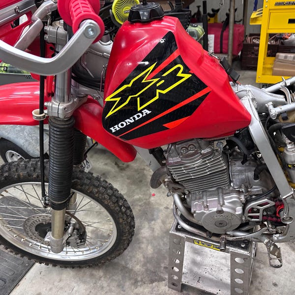 Honda XR 600 XR 400 XR200 XR250 XR400 XR600 Graphics Fuel Tank Decals ...