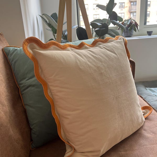 Nereida Bath Mat – Scalloped Design Microfiber Absorbent Non Slip Rug ...