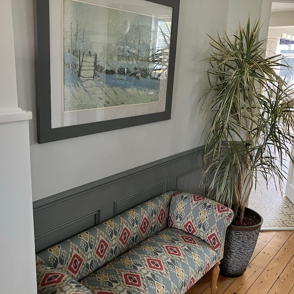 I'M NEW!! Occasional Small Sofa, Bench, Seat Covered in a Printed Blue ...