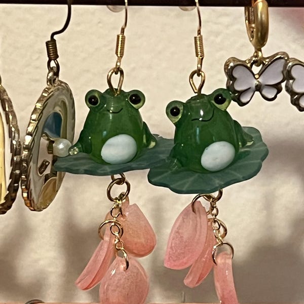 Frog on Lily Pad Earrings, Frog and Floral Petals Lovely Drop Earrings ...