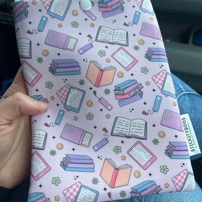 Acotar Book Stack Sticker, Sarah J Maas Sticker, ACOTAR Merch, Rhysand ...