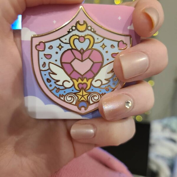 Heart Shield Enamel Pin Accessories, Pin Flair Yume Moon Studio - Etsy