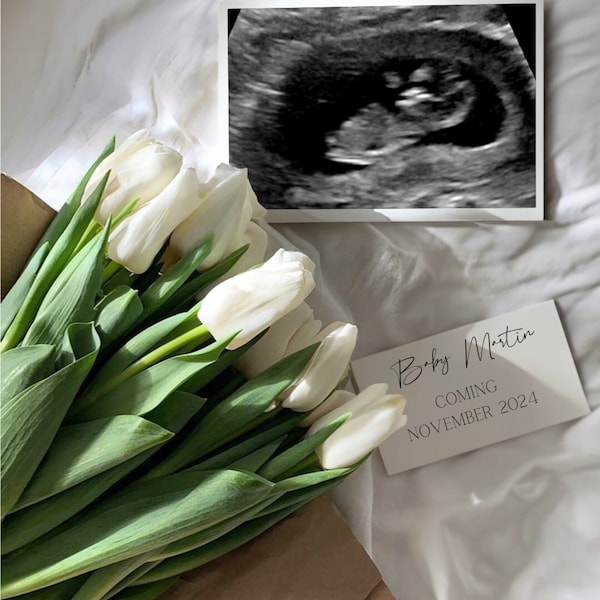 EDITABLE Simple Pregnancy Announcement With Flowers | Pregnancy ...