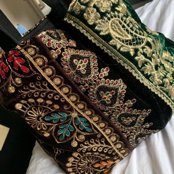 20pcs Fabric Remnants Indian Sari Fabric Swatches Embroidered Sari ...