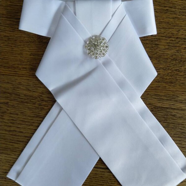 ERA Elle Pre-tied Stock Tie - White Satin Soft Ties With Lace Detail ...