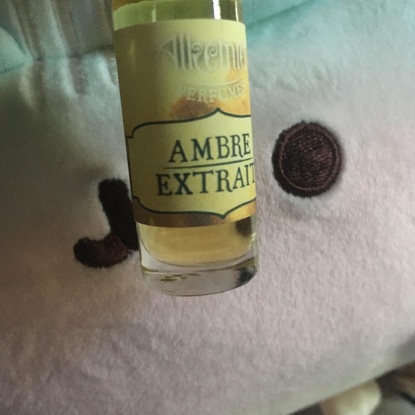Ambre Natural Perfume - Aged Amber Resin, Labdanum, Opopanax, Styrax ...