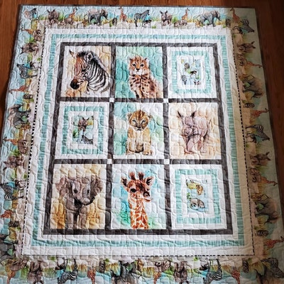 World of Susybee Sweet Bees 10in Squares, 42 Pieces TSQ0449 - Etsy