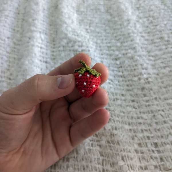 Crochet Pattern - Strawberry Amigurumi - Small and Large Strawberries ...