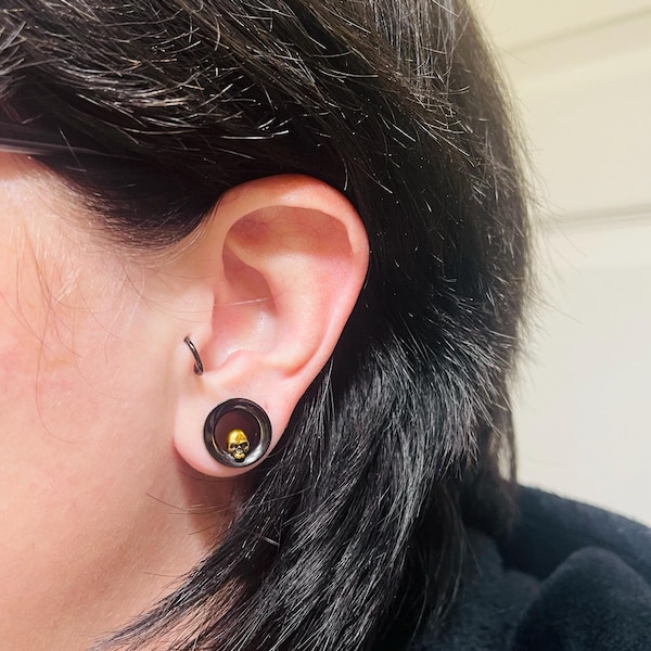 Raven Skull Ear Tunnels - Black Stainless Steel Ear Plugs - Gothic ...