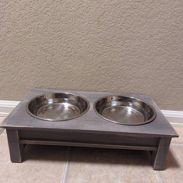 FARMHOUSE Rustic Elevated Pet Feeder - Etsy