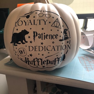 Descendants King Ben Symbol SVG File for Vinyl Cutting - Etsy Canada