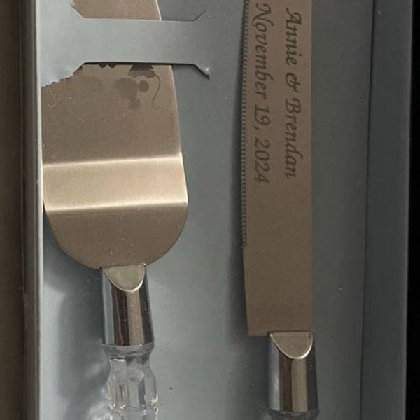 Mickey and Minnie Mouse Kiss Heart Wedding Glasses and Knife Set FREE ...